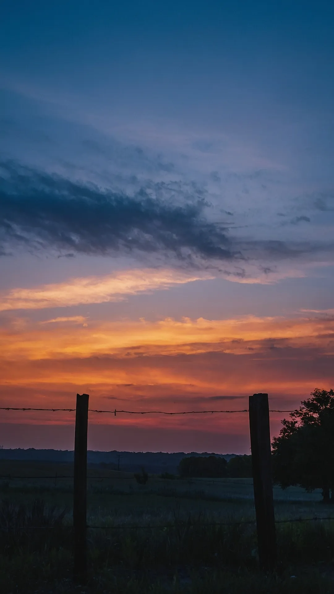 15 Breathtaking Sunset Wallpaper Ideas to Uplift Your Screens ...