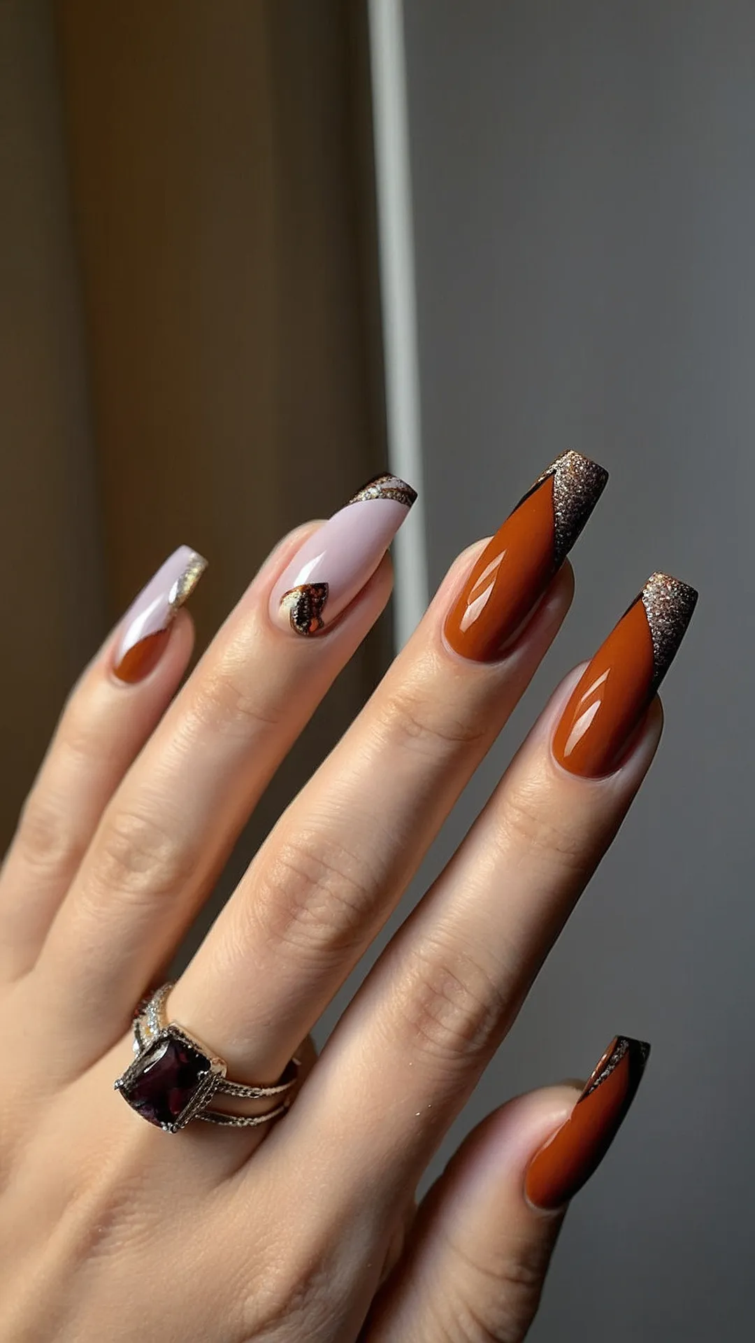 Fall Fabulous: 15 Nail Colors That Will Make You Stand Out in 2024 ...