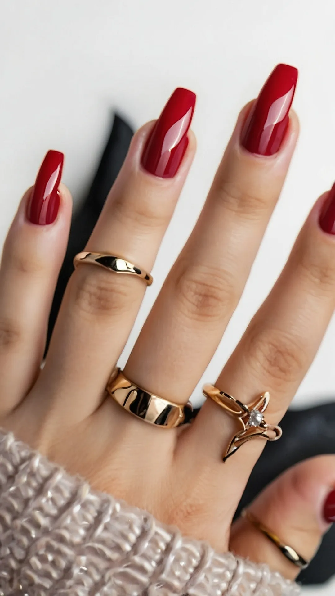 Fall Fabulous: 15 Nail Colors That Will Make You Stand Out in 2024 ...