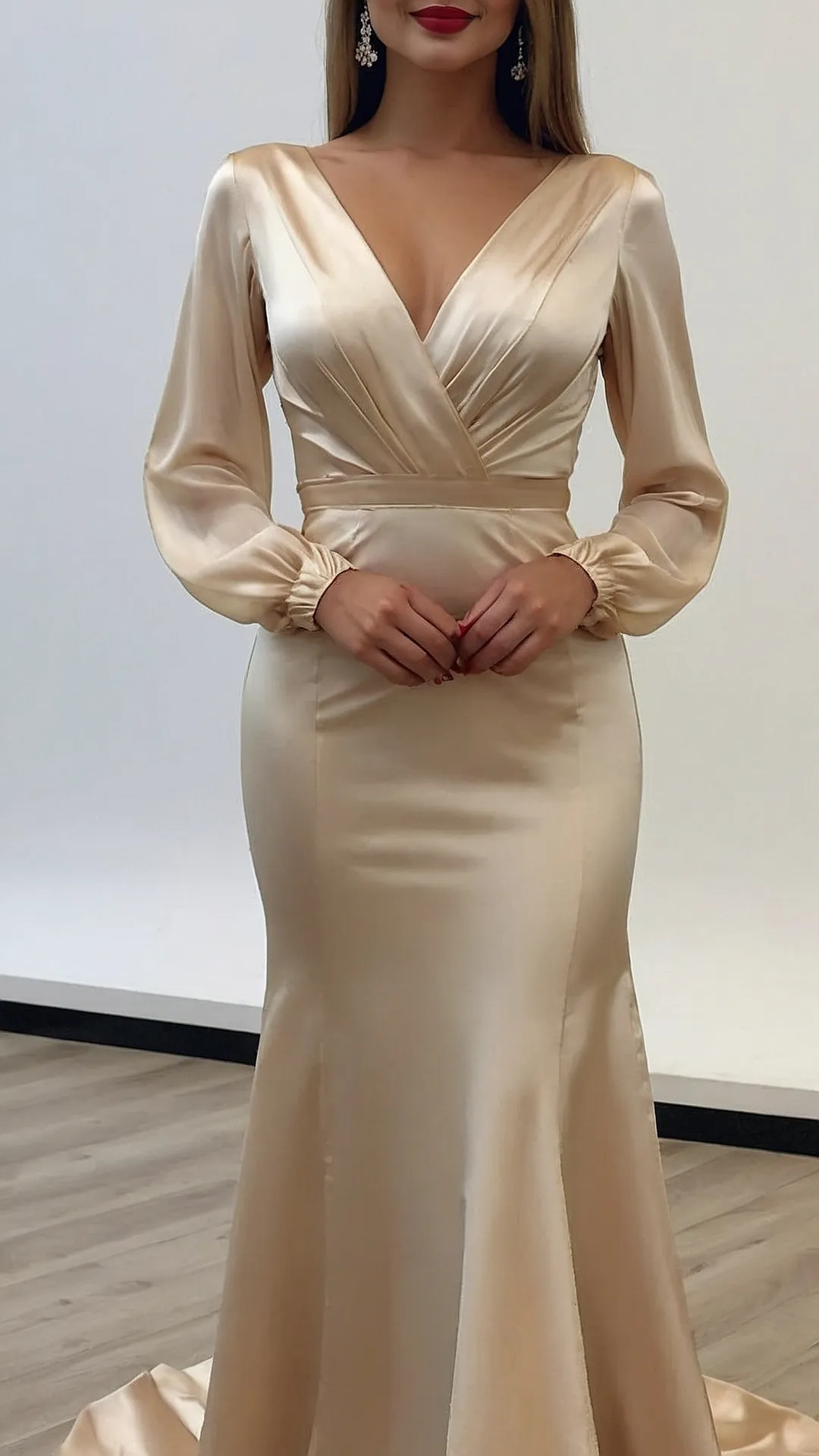Chic and Classy: 18 Beautiful Dress Ideas for Every Fashionista