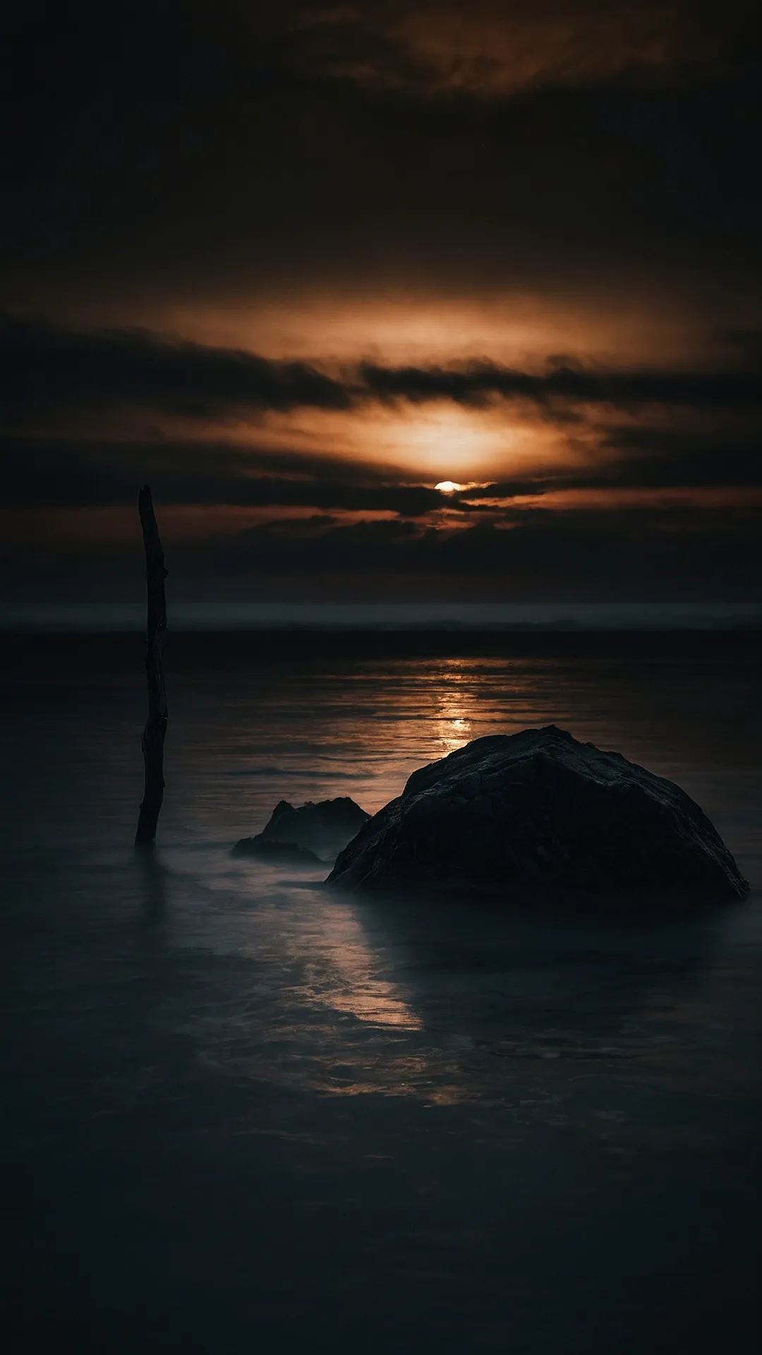 Dark Relaxation: 15 Aesthetic Wallpaper Ideas for Your Devices - Cheer ...